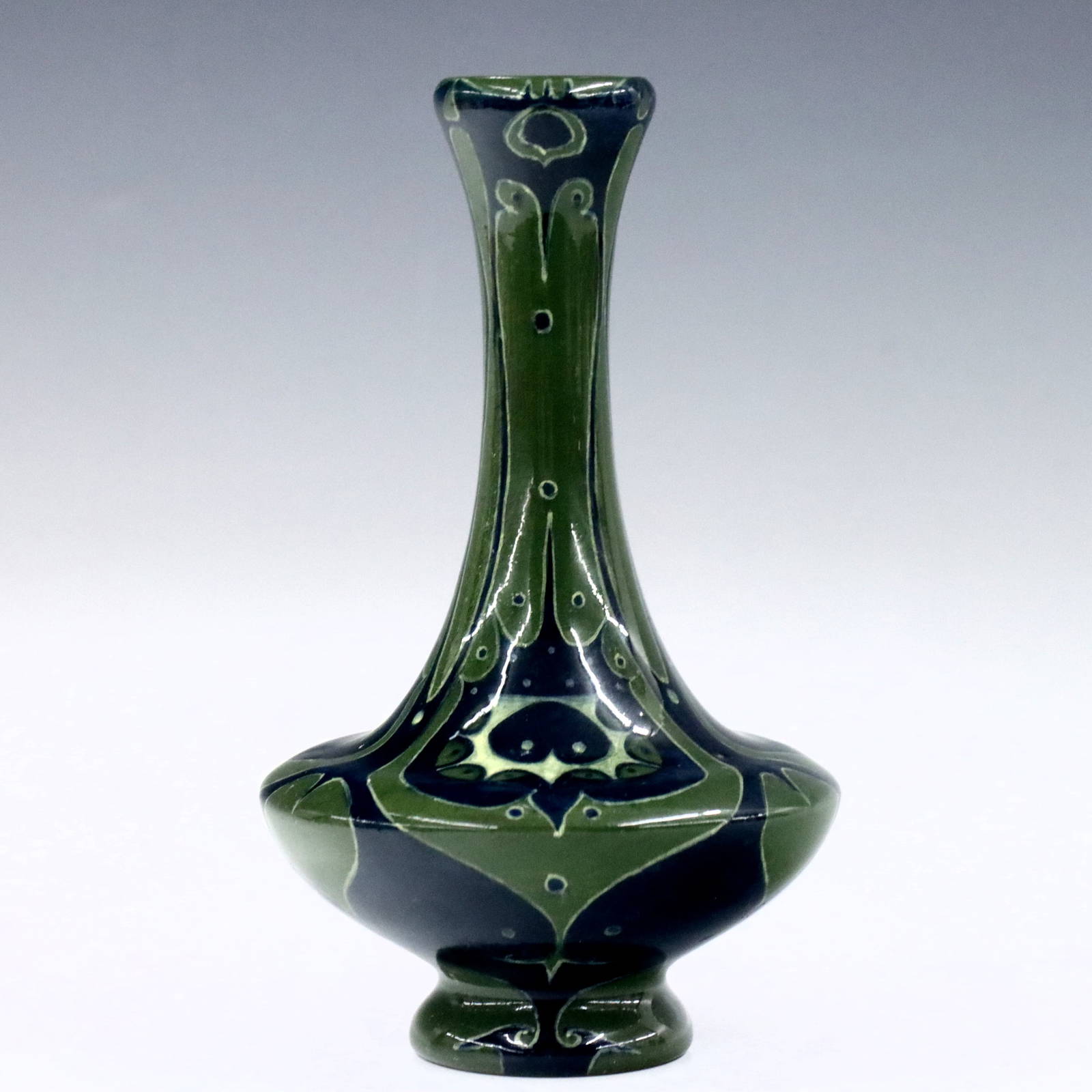Distel Art Nouveau Vase Auction