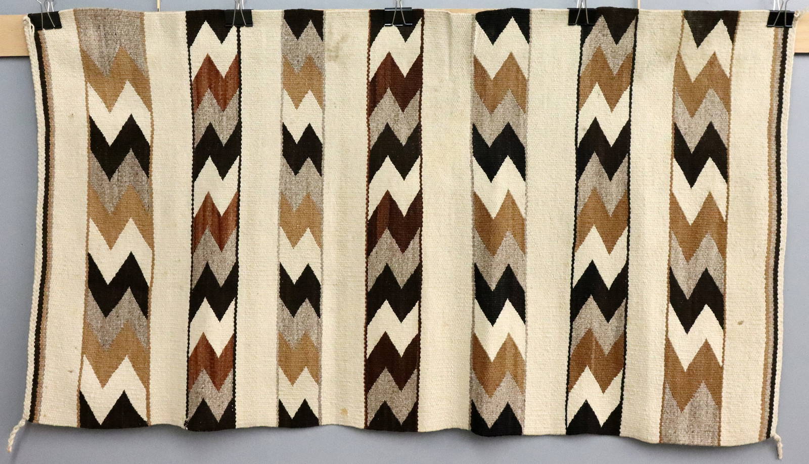 Navajo Chinle Rug Auction