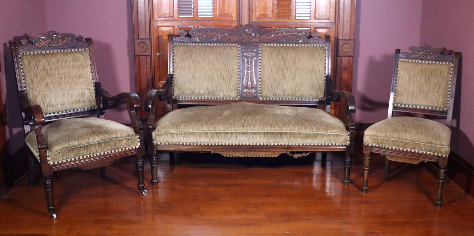 3 Pc Victorian Parlor Set Auction